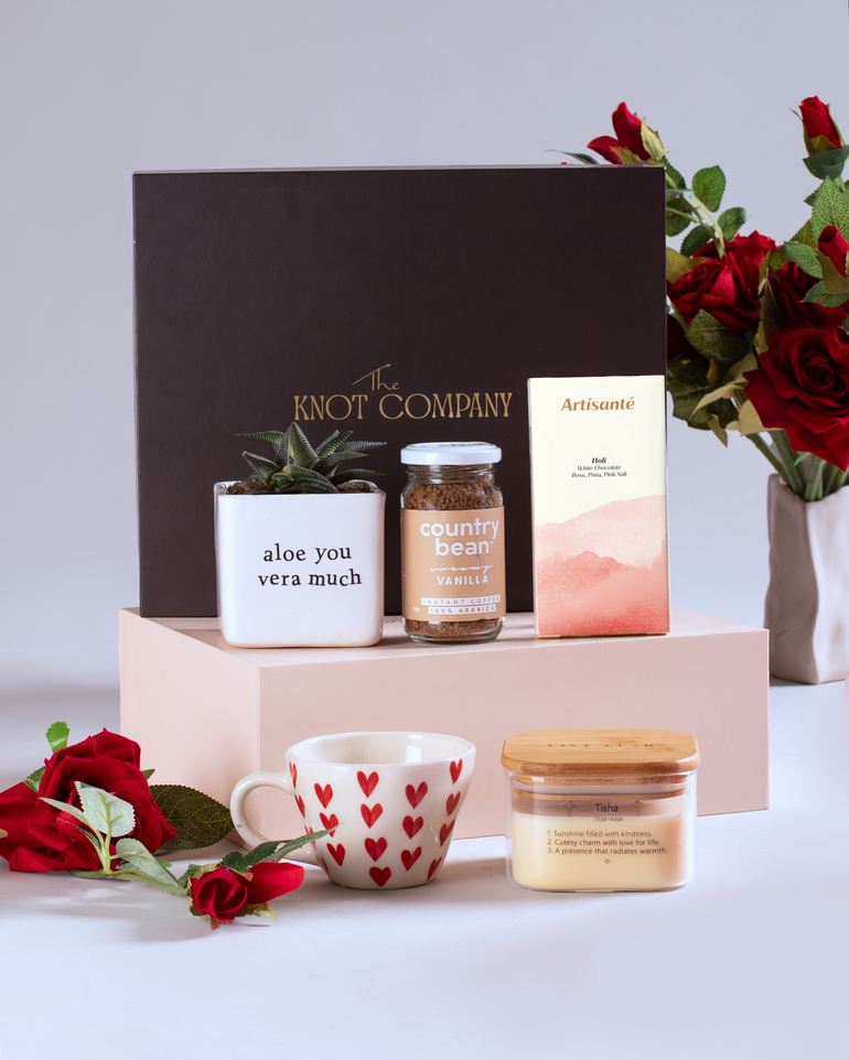 Get Thoughtful Personalised Birthday Gifts Hampers for girlfriends ...